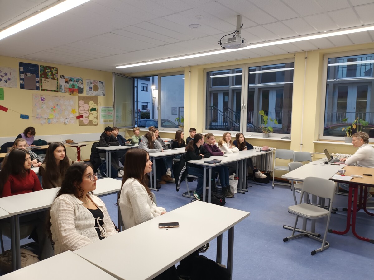 „Journalismus macht Schule“ in der Klasse 9AF – Robert-Schuman-Gymnasium